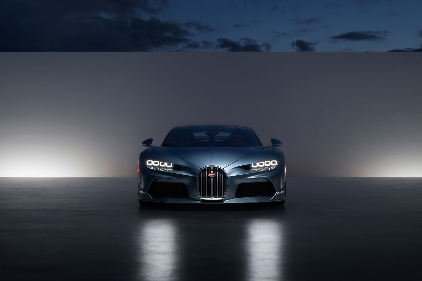 Bugatti 2024 Chroom